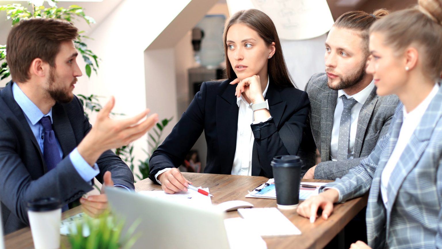 Downsizing o que é? Causas, Impactos e Alternativas para Empresas